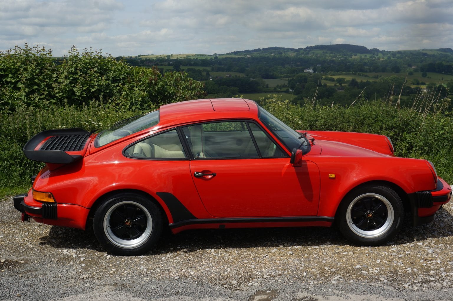 Porsche 911 930 SuperSport SSE - Turbo Look M491 | Porsche Knowledge