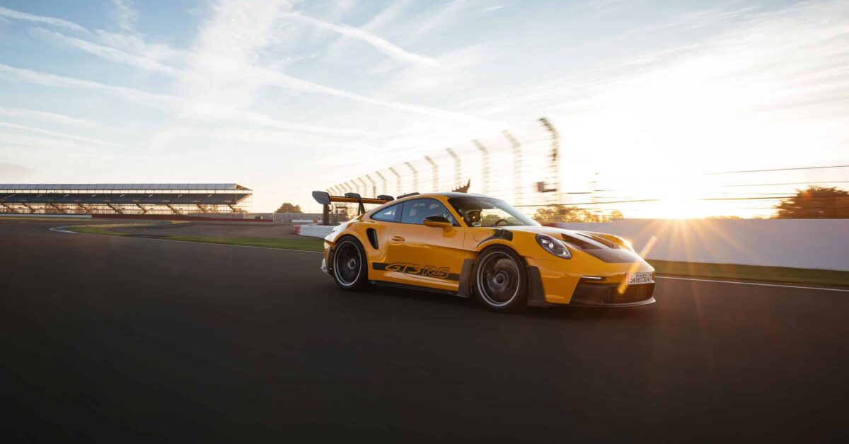 Porsche 911 992 GT3 RS in Yellow (3) | Porsche Knowledge