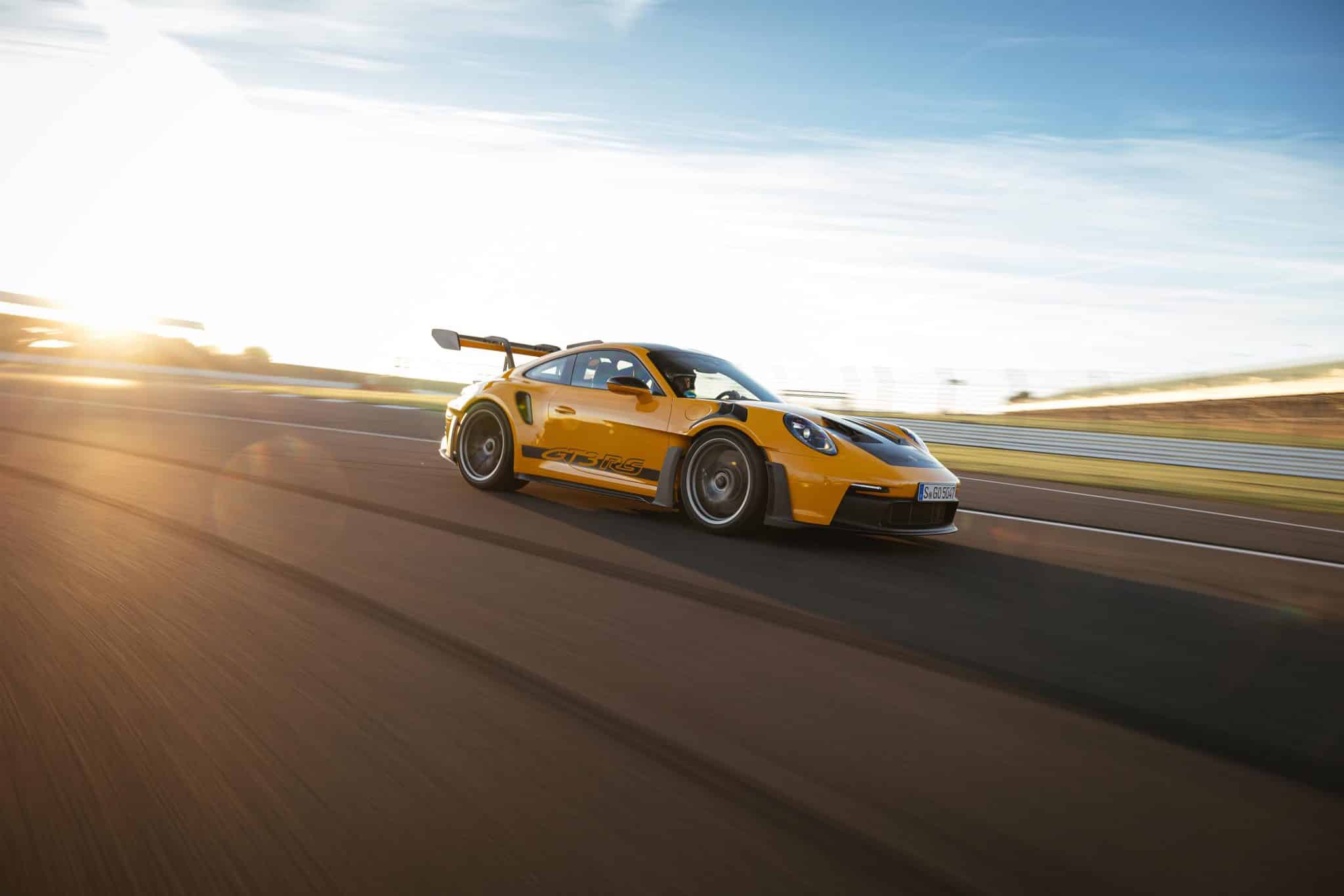 Porsche 911 992 GT3 RS in Yellow (7) | Porsche Knowledge